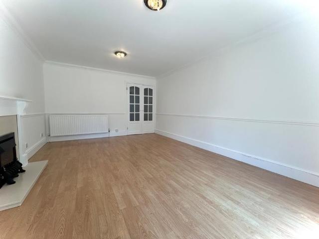 2 bedroom semi detached house to rent