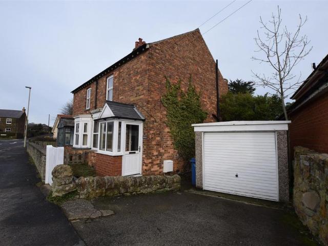 2 bedroom semi detached house to rent