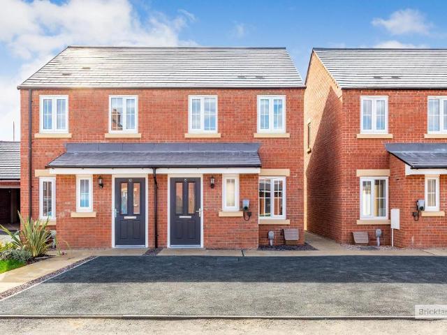2 bedroom semi detached house to rent