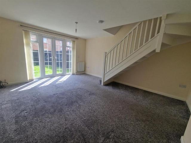 2 bedroom semi detached house to rent