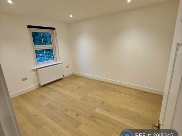 2 bedroom semi detached house to rent