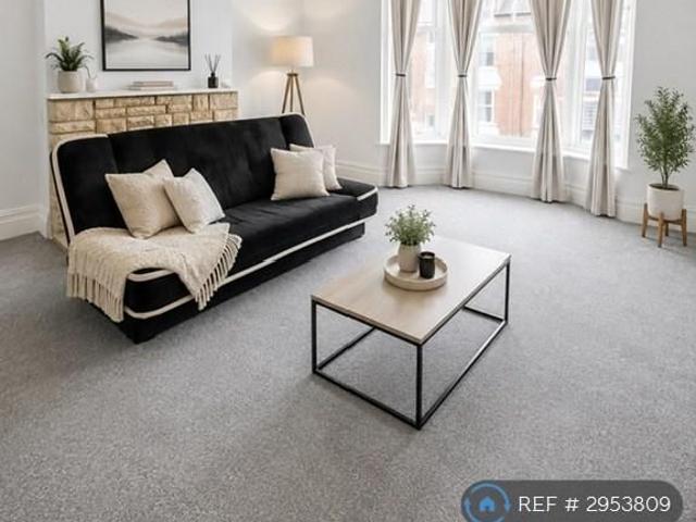 2 bedroom semi detached house to rent