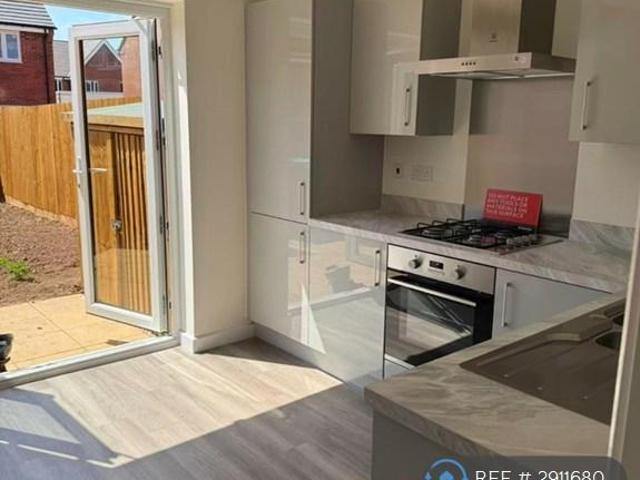 2 bedroom semi detached house to rent