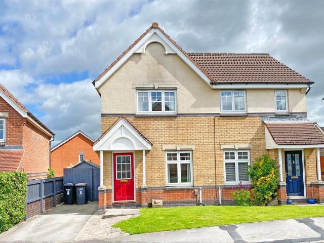2 bedroom semi detached house to rent
