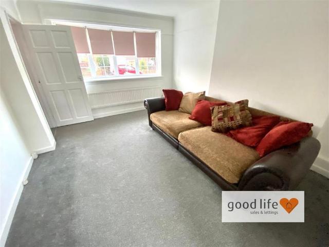 2 bedroom semi detached house to rent