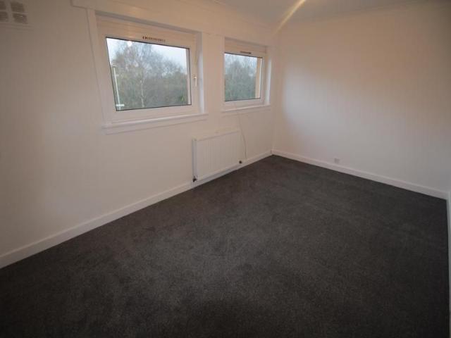 2 bedroom semi detached house to rent