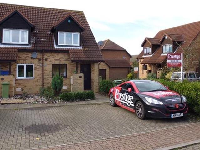 2 bedroom semi detached house to rent