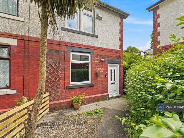 2 bedroom semi detached house to rent