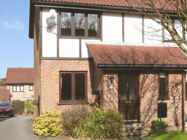 2 bedroom semi detached house to rent