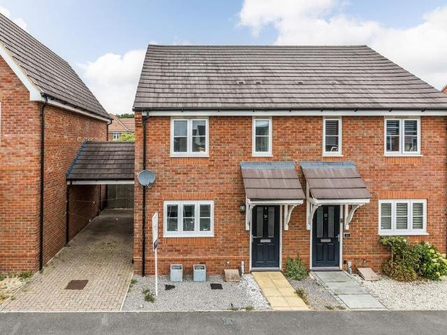 2 bedroom semi detached house to rent