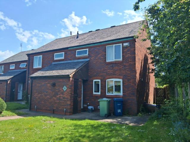 2 bedroom semi detached house to rent
