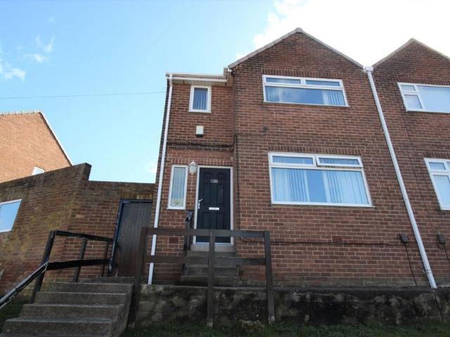 2 bedroom semi detached house to rent