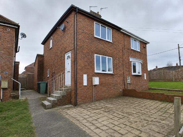 2 bedroom semi detached house to rent