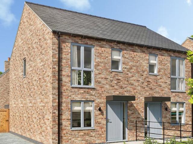 2 bedroom semi detached house to rent