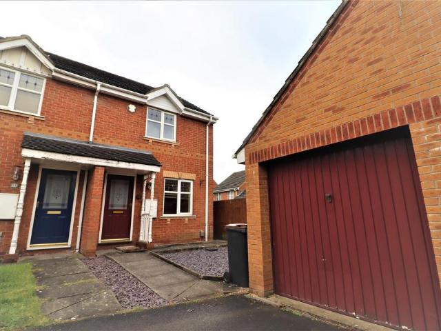 2 bedroom semi detached house to rent