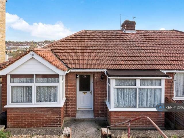 2 bedroom semi detached house to rent