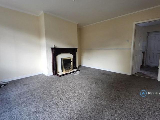 2 bedroom semi detached house to rent