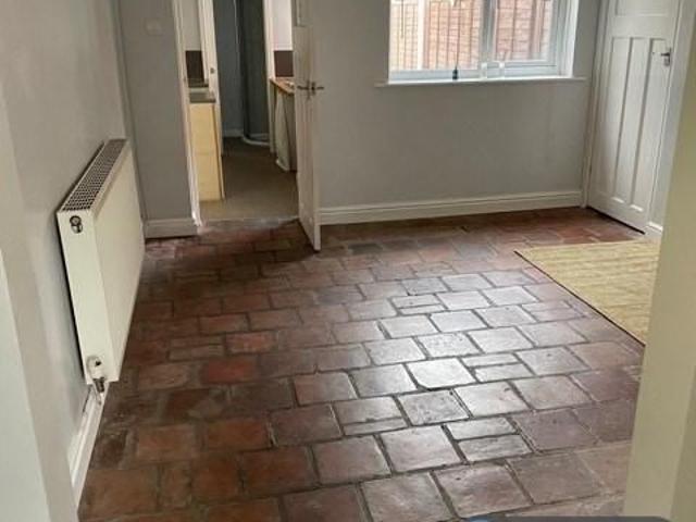 2 bedroom semi detached house to rent