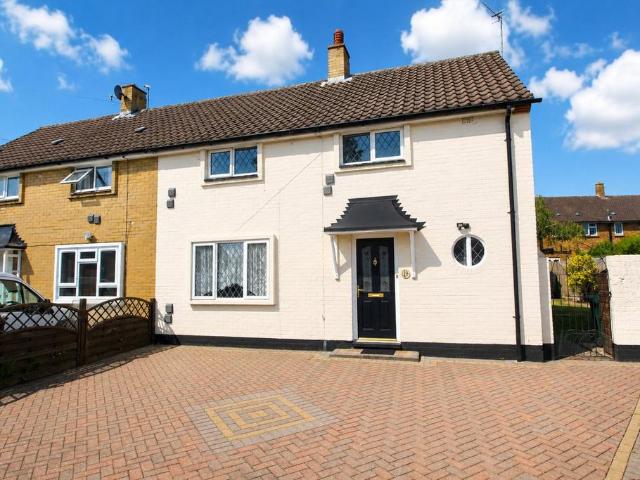 2 bedroom semi detached house to rent