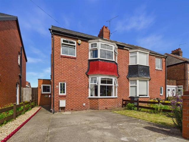 2 bedroom semi detached house to rent
