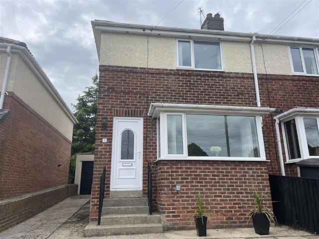 2 bedroom semi detached house to rent