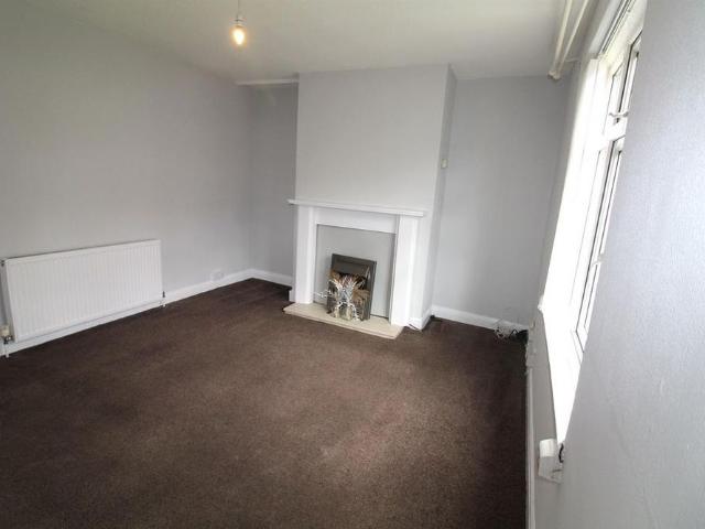 2 bedroom semi detached house to rent