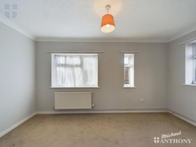 2 bedroom semi detached house to rent