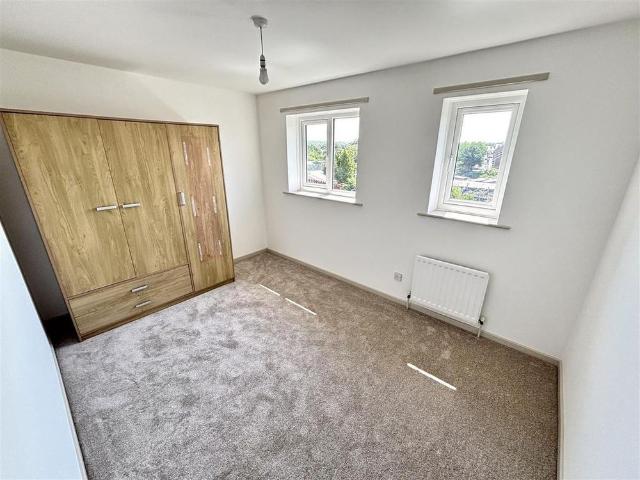 2 bedroom semi detached house to rent
