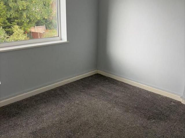 2 bedroom semi detached house to rent