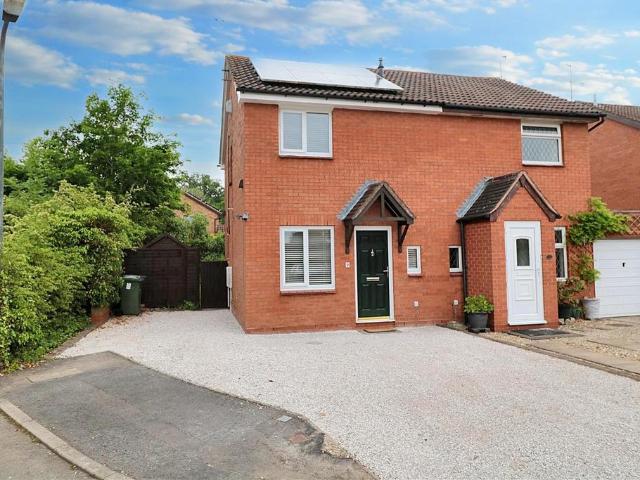2 bedroom semi detached house to rent