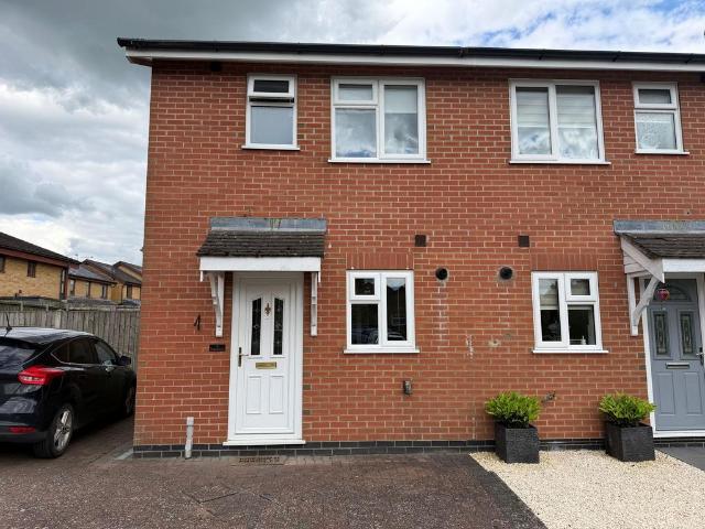 2 bedroom semi detached house to rent