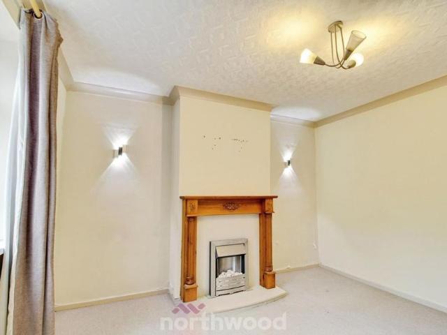 2 bedroom semi detached house to rent