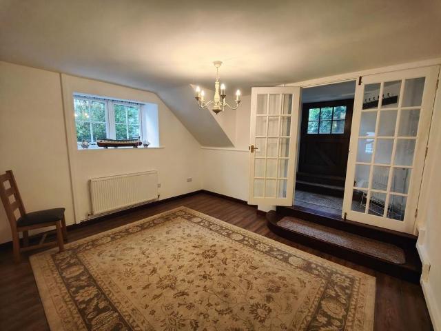 2 bedroom semi detached house to rent