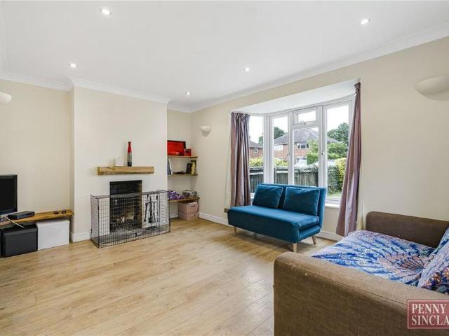 2 bedroom semi detached house to rent