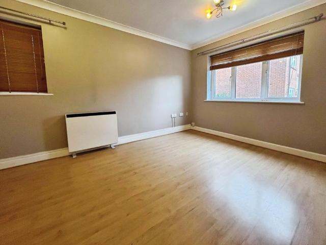 2 bedroom semi detached house to rent