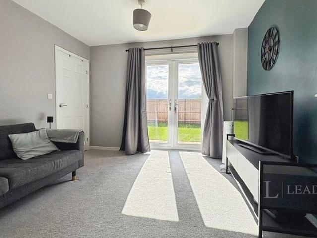 2 bedroom semi detached house to rent