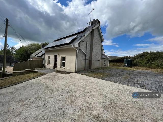 2 bedroom semi detached house to rent