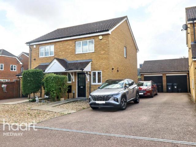 2 bedroom semi detached house to rent