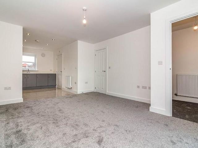 2 bedroom semi detached house to rent