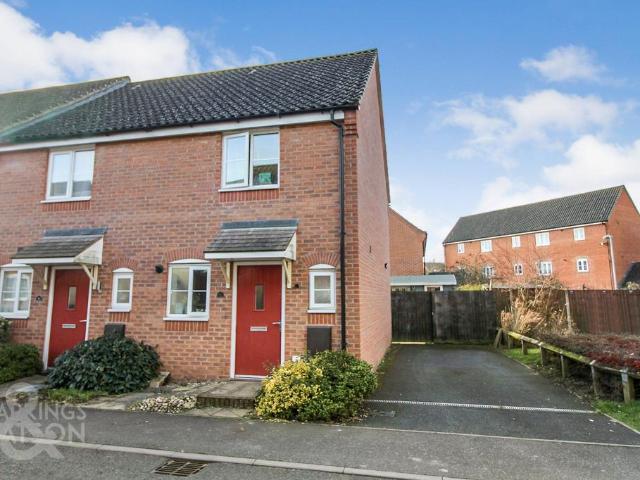 2 bedroom semi detached house to rent