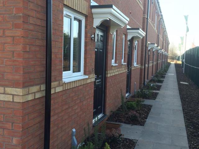 2 bedroom semi detached house to rent
