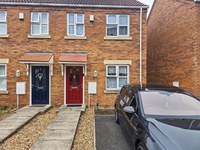 2 bedroom semi detached house to rent