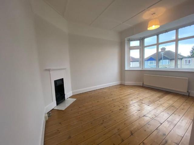 2 bedroom semi detached house to rent