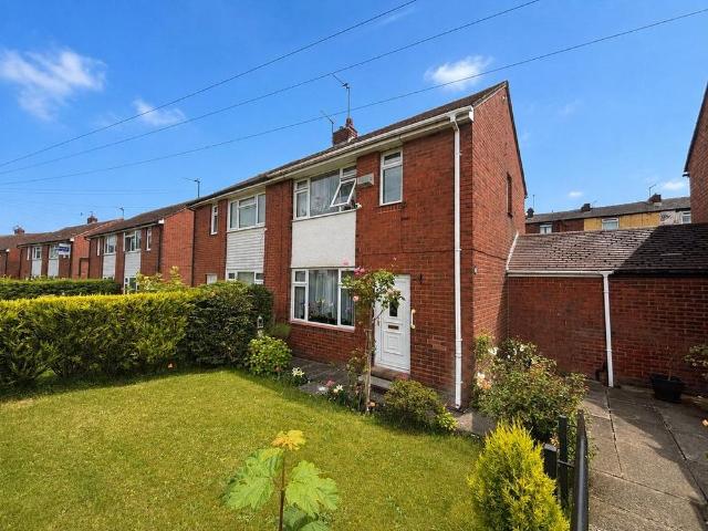 2 bedroom semi detached house to rent