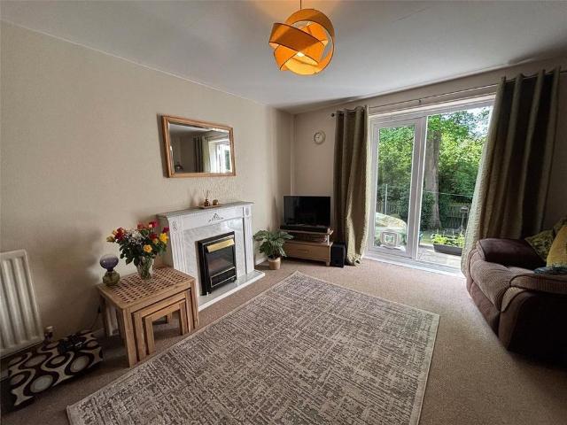 2 bedroom semi detached house to rent