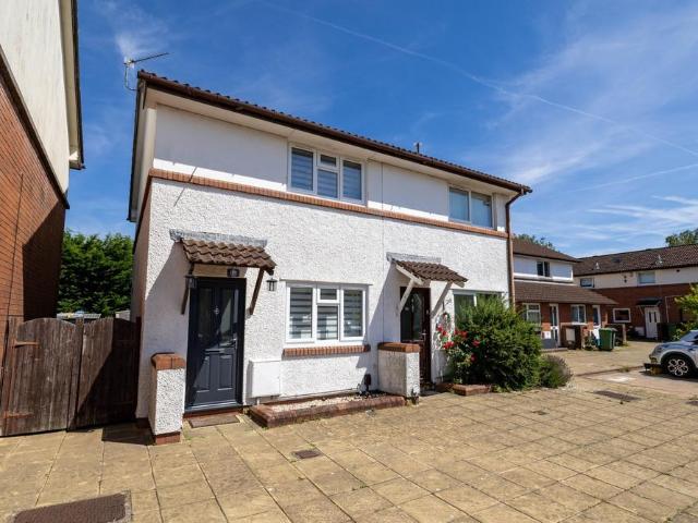 2 bedroom semi detached house to rent