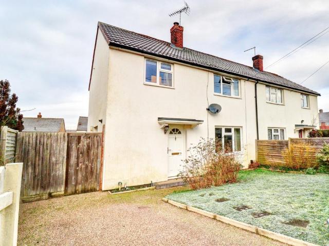 2 bedroom semi detached house to rent