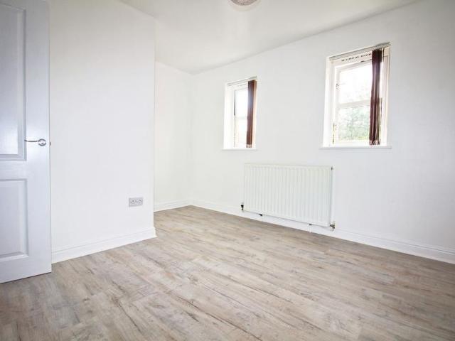2 bedroom semi detached house to rent