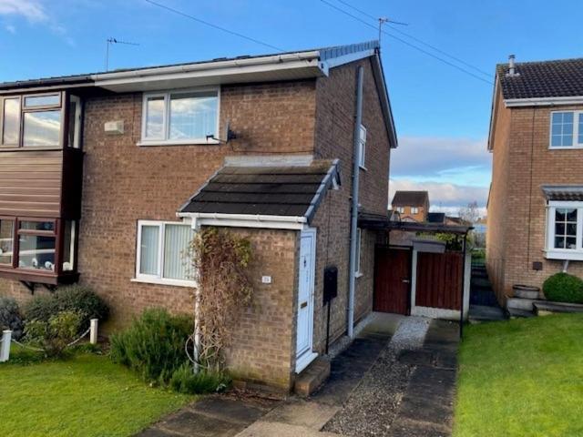 2 bedroom semi detached house to rent