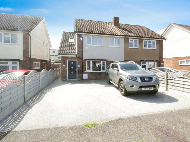 2 bedroom semi detached house to rent